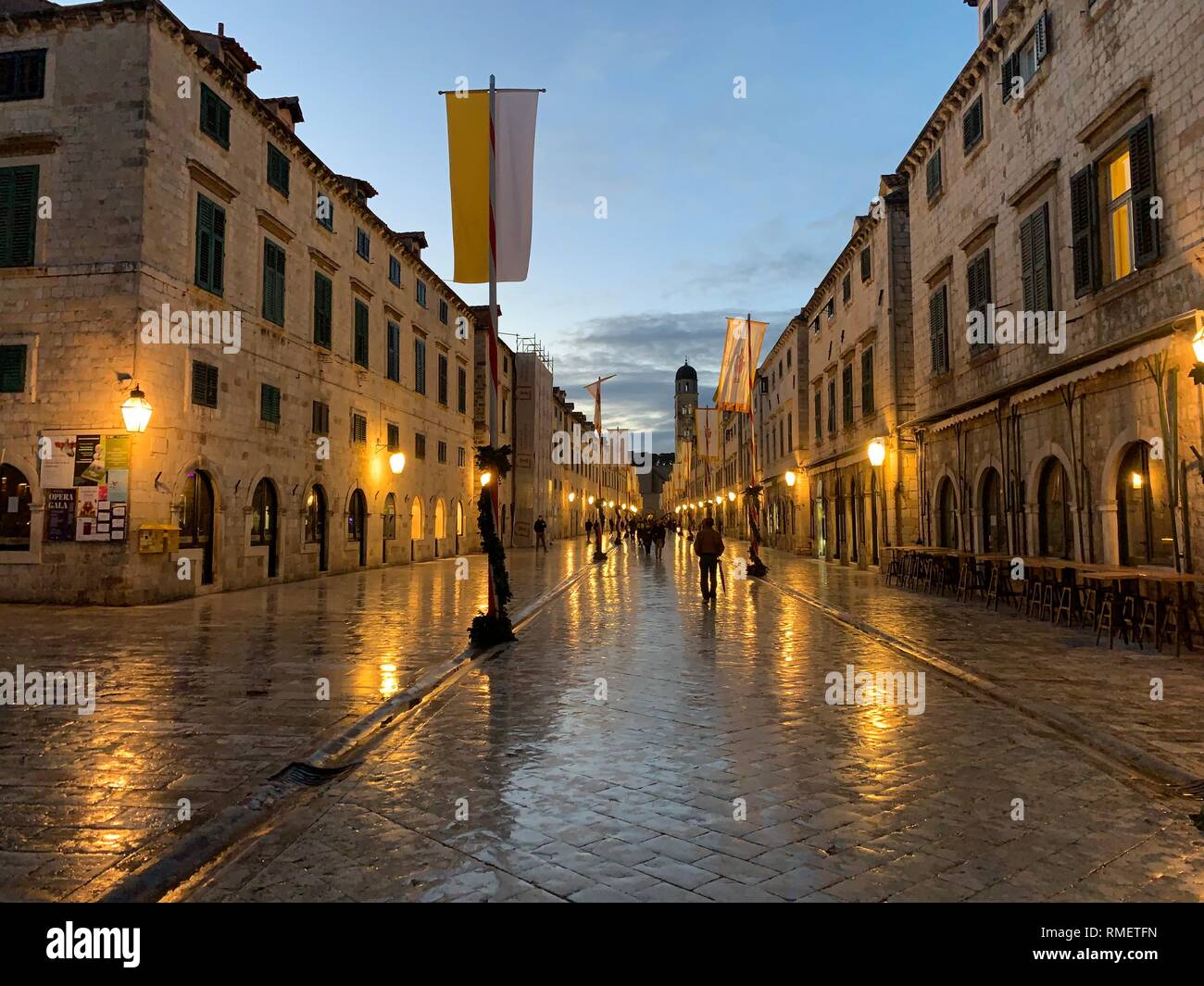 the street of dubrovnik old town Stock Photo - Alamy