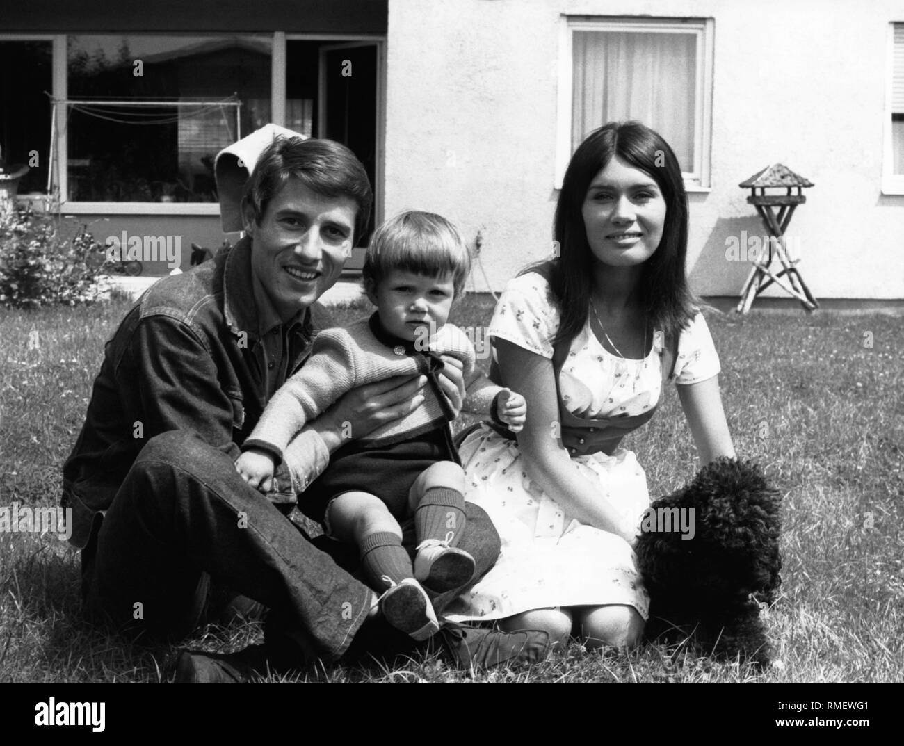 The Austrian singer Udo Juergens with his wife, model Panja, son Jonny ...