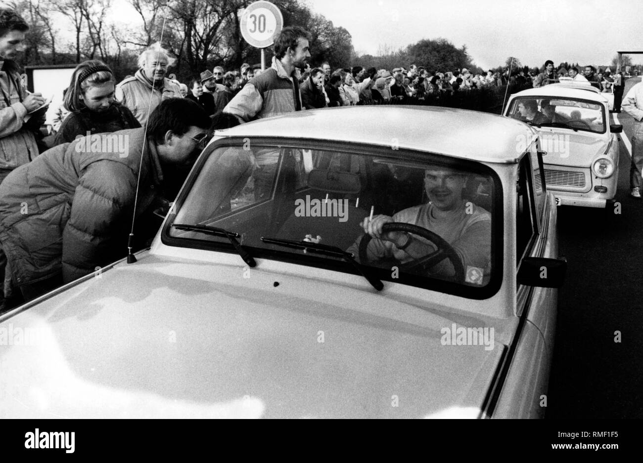 Arrival after crossing the border hi-res stock photography and images ...