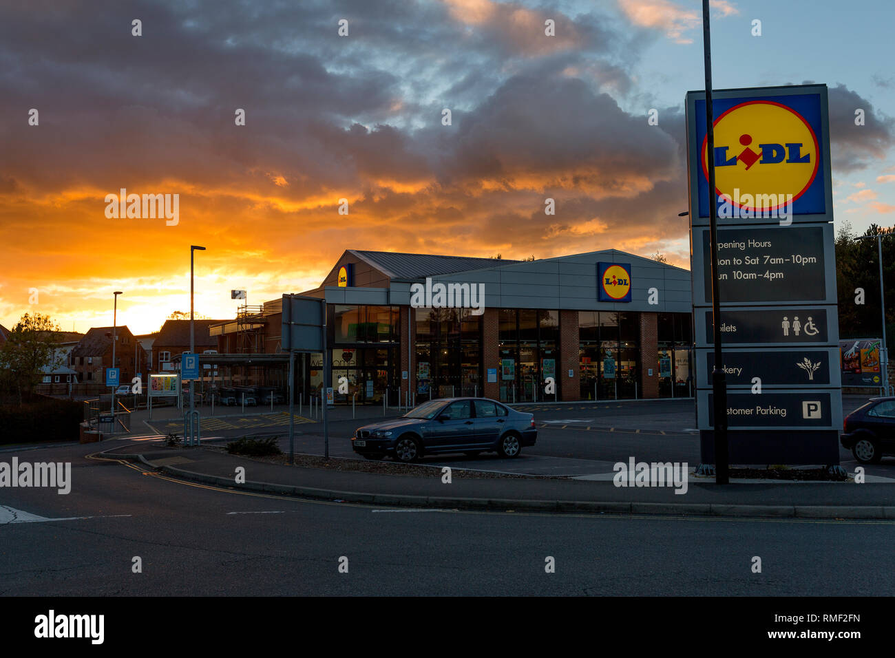 Supermarket, Lidl, Newport, Isle of Wight, Engerland, UK Stock Photo ...
