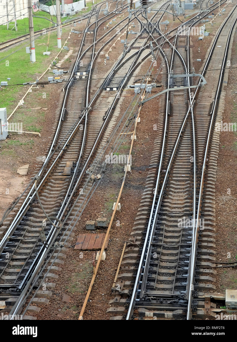 Vertical railroad rails sleepers top hi-res stock photography and ...