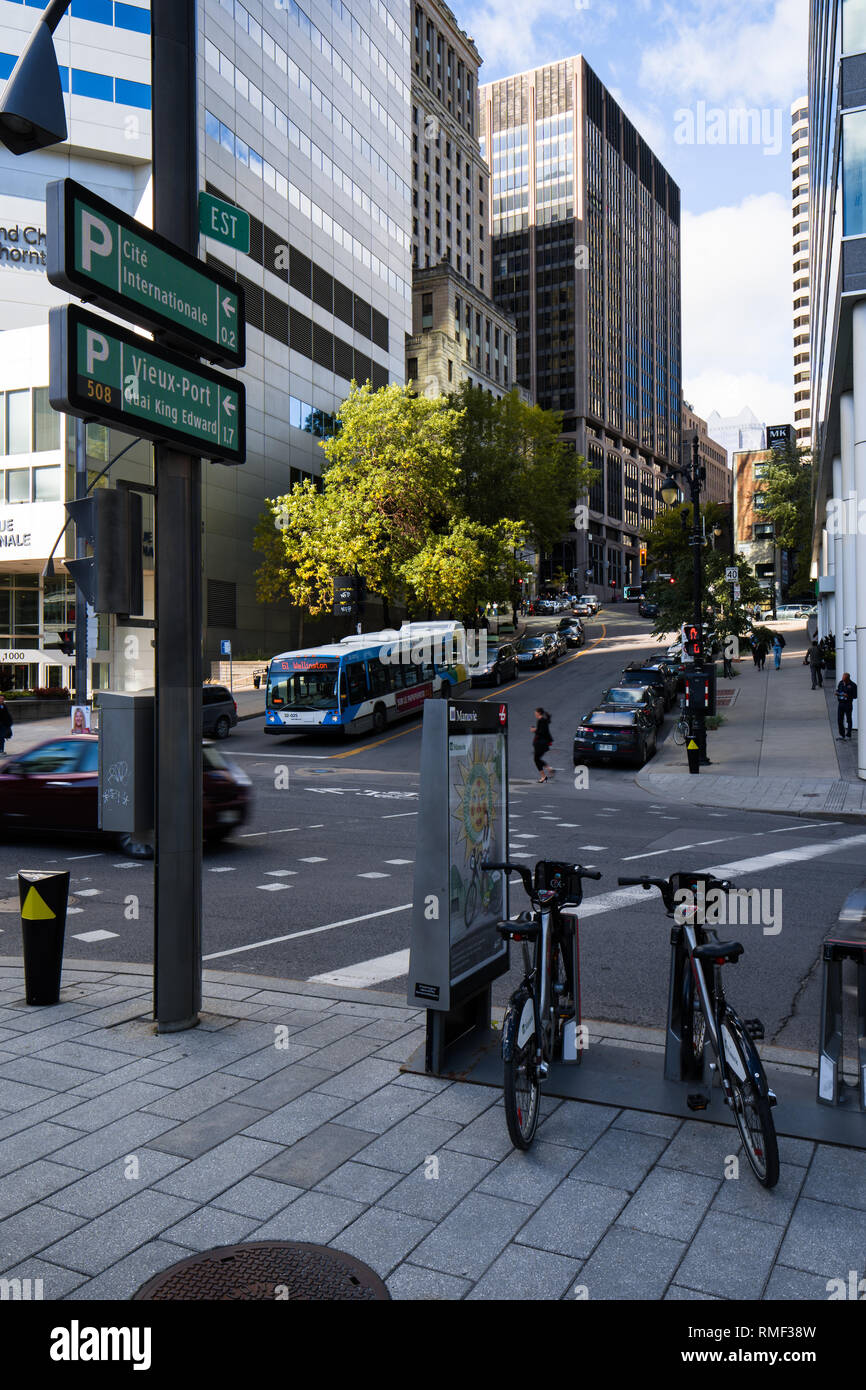 Montreal city center Stock Photo - Alamy