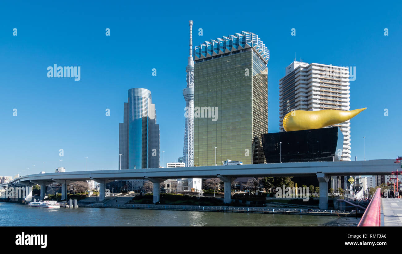 Asahi beer building asakusa tokyo hi-res stock photography and images ...