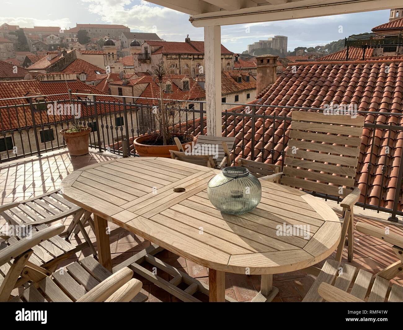 Table on terrace hi-res stock photography and images - Alamy