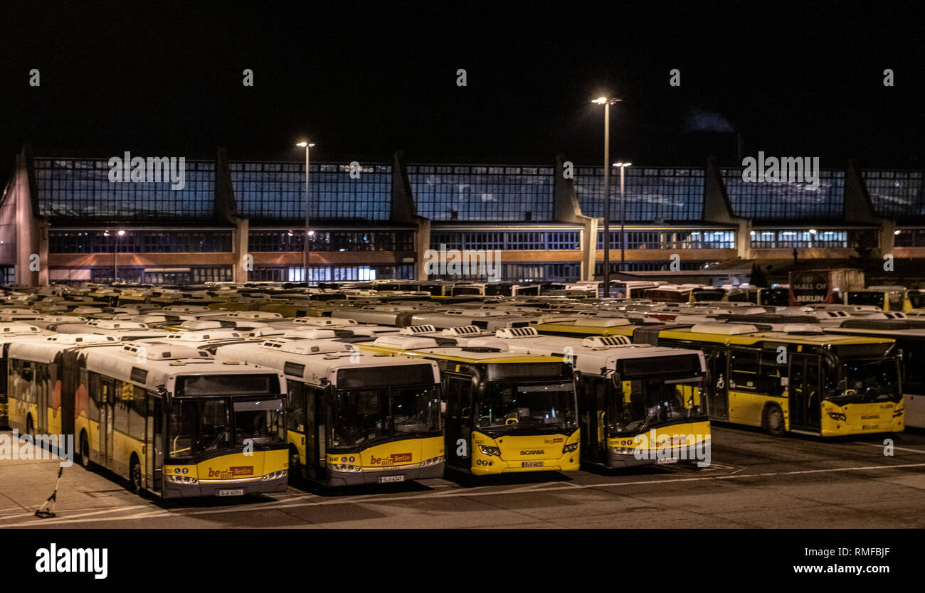 Bvg Bus Stock Photos & Bvg Bus Stock Images - Page 2 - Alamy