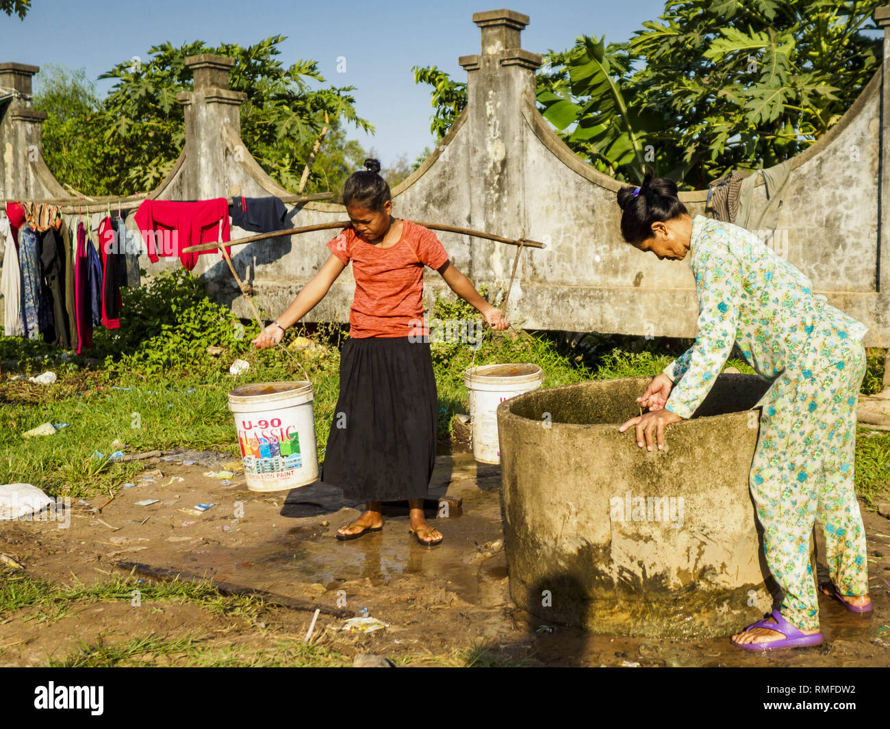 Cambodian towns hi-res stock photography and images - Alamy