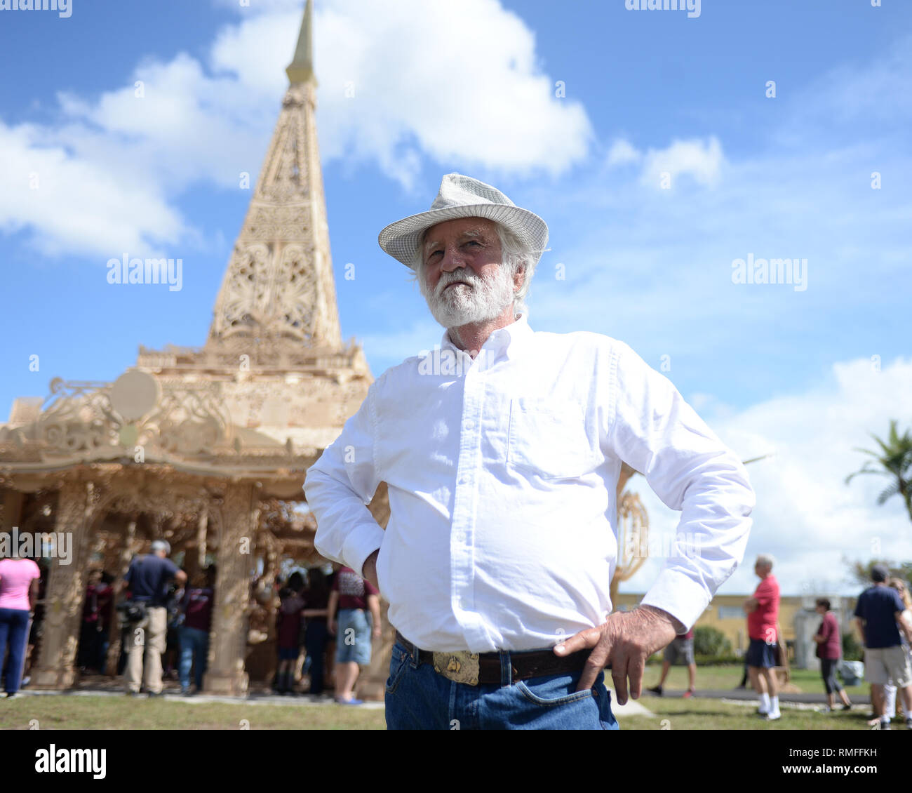 35 foot tall hi-res stock photography and images - Alamy