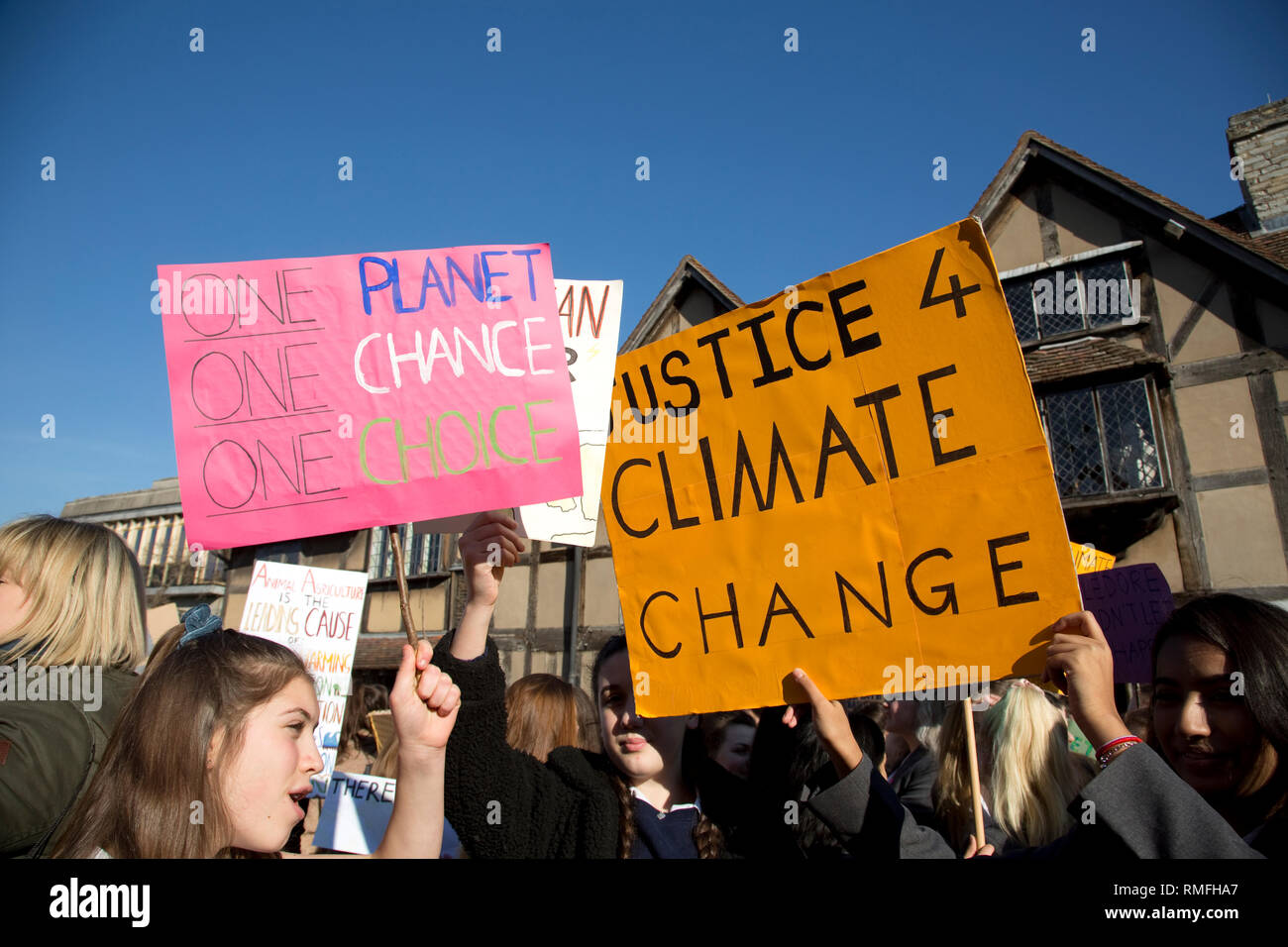Students holding banners hi-res stock photography and images - Alamy
