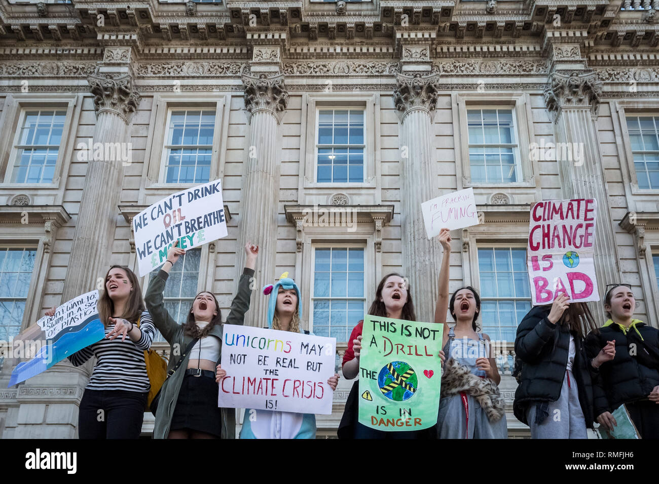 Youth Strike 4 Climate. Thousands of pupils and students walk out from ...