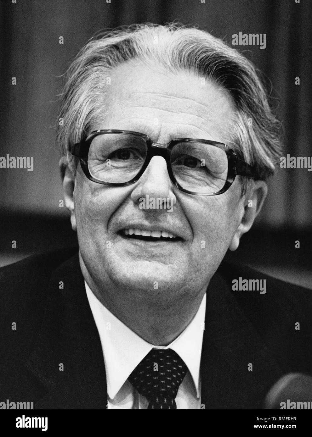 Portrait of the SPD politician Hans-Jochen Vogel Stock Photo - Alamy