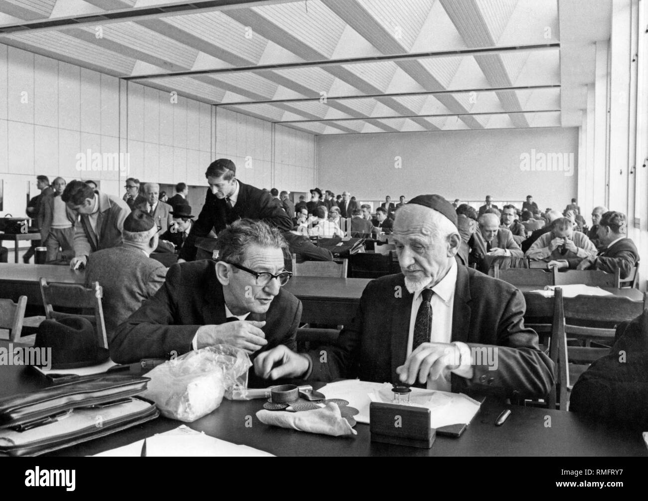 Israel ramat gan diamond Black and White Stock Photos & Images - Alamy