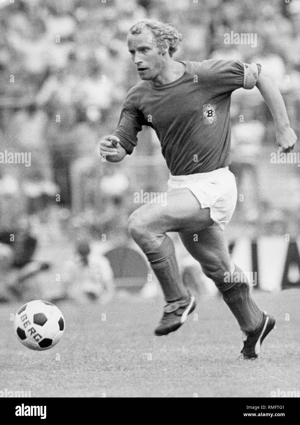 Berti Vogts in the jersey of Borussia Moenchengladbach Stock Photo - Alamy