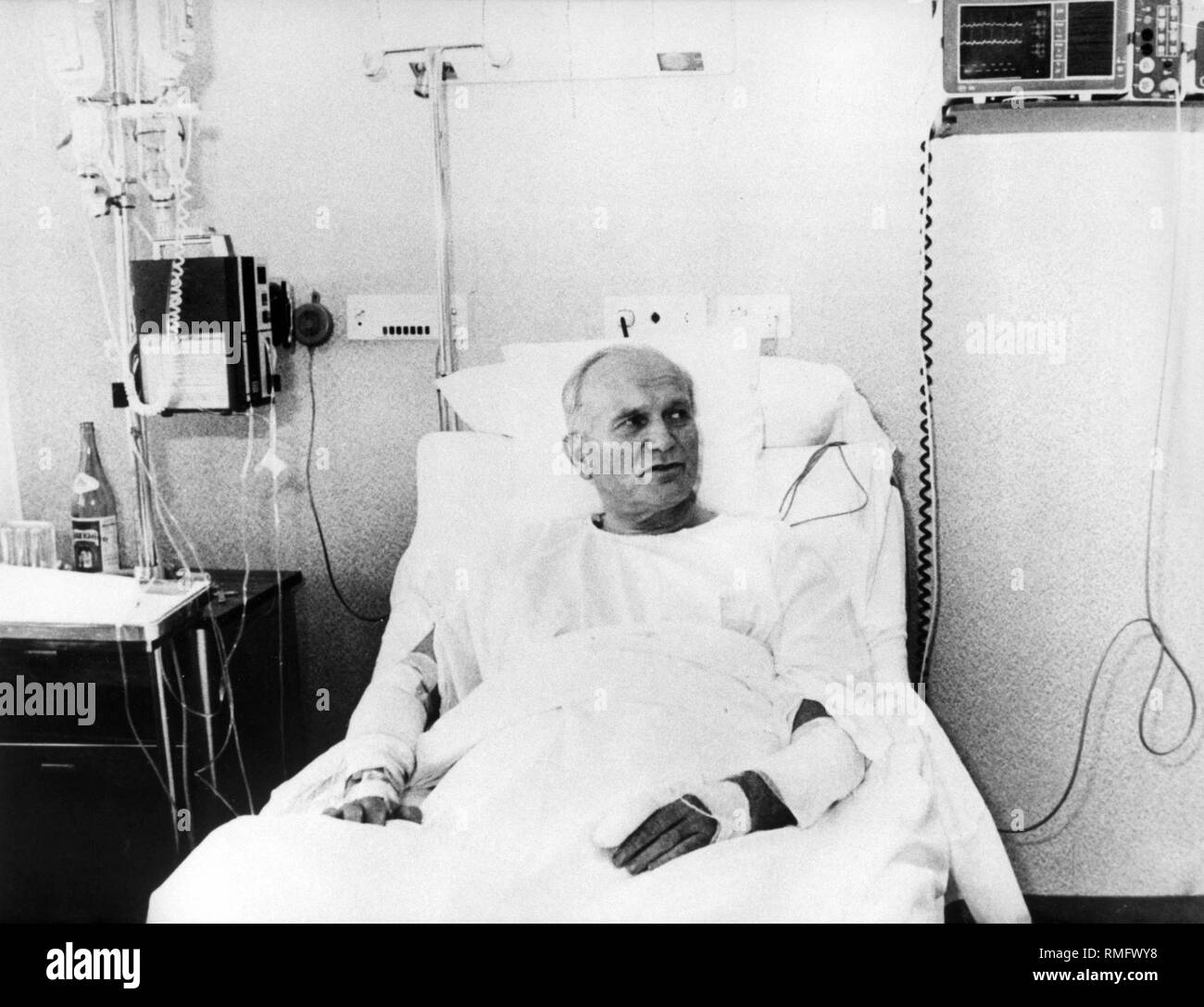 Pope john paul ii assassination hi-res stock photography and images - Alamy