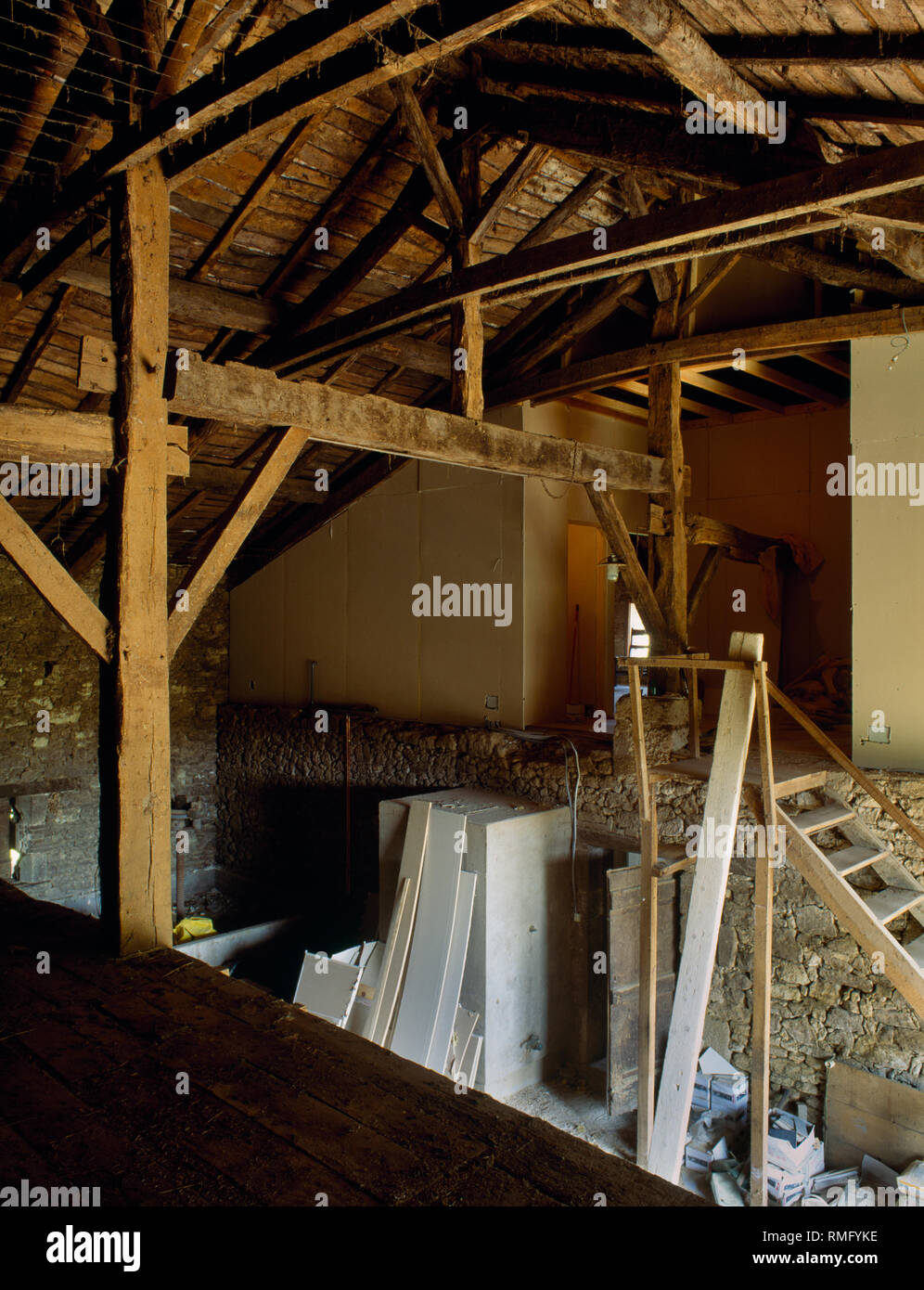 Le Duet traditional aisled farmhouse, St Vivien de Monségur, near La ...