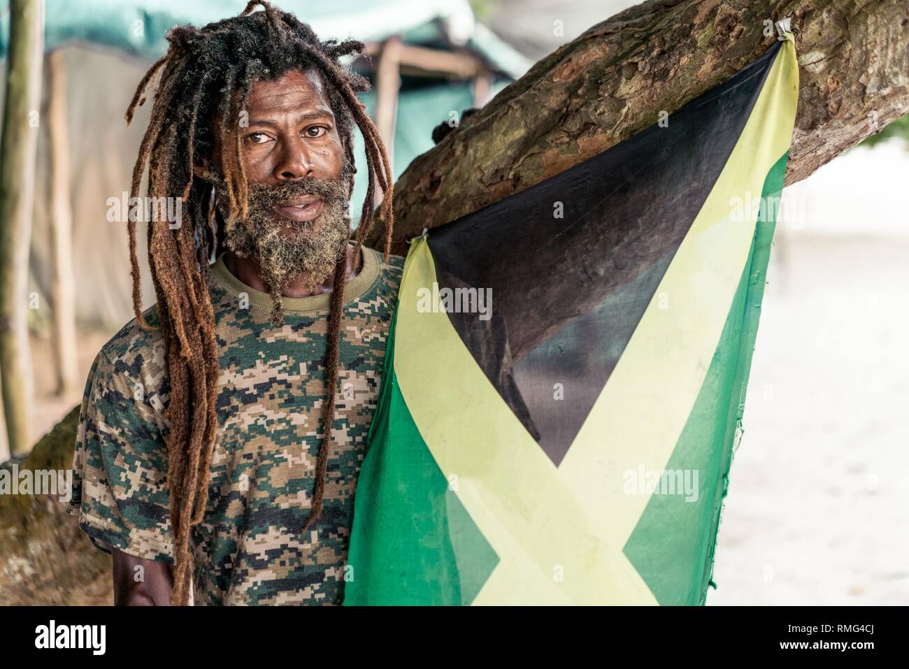 Rastafari flag hi-res stock photography and images - Alamy