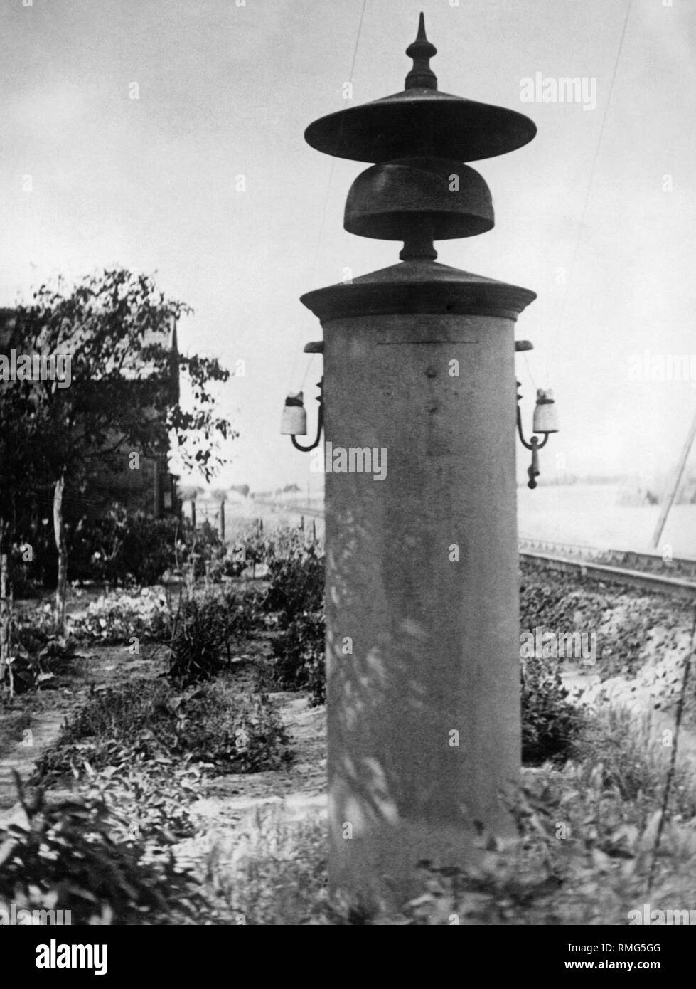 Railway signal tower hi-res stock photography and images - Alamy