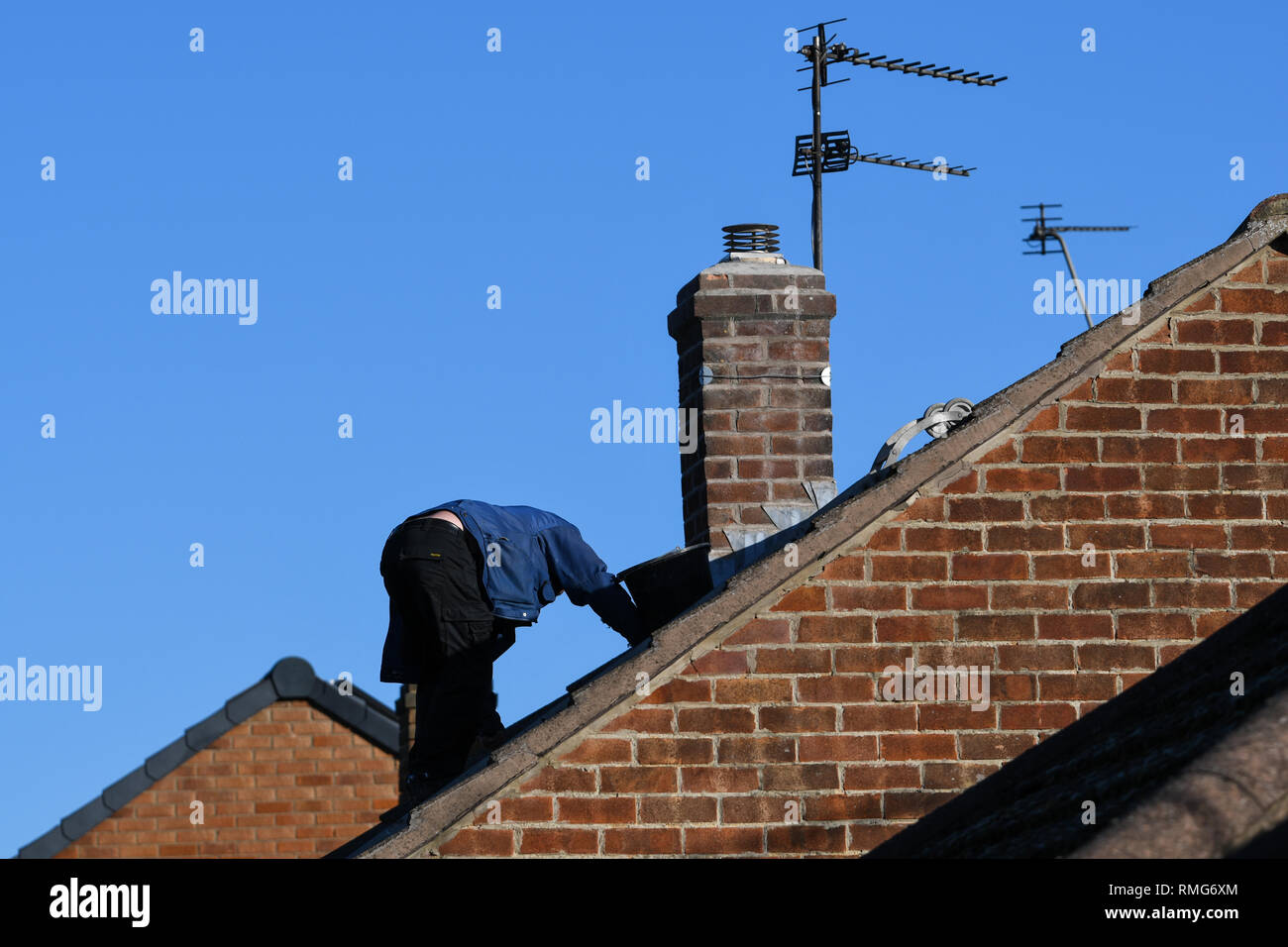 Roofing builder hi-res stock photography and images - Alamy