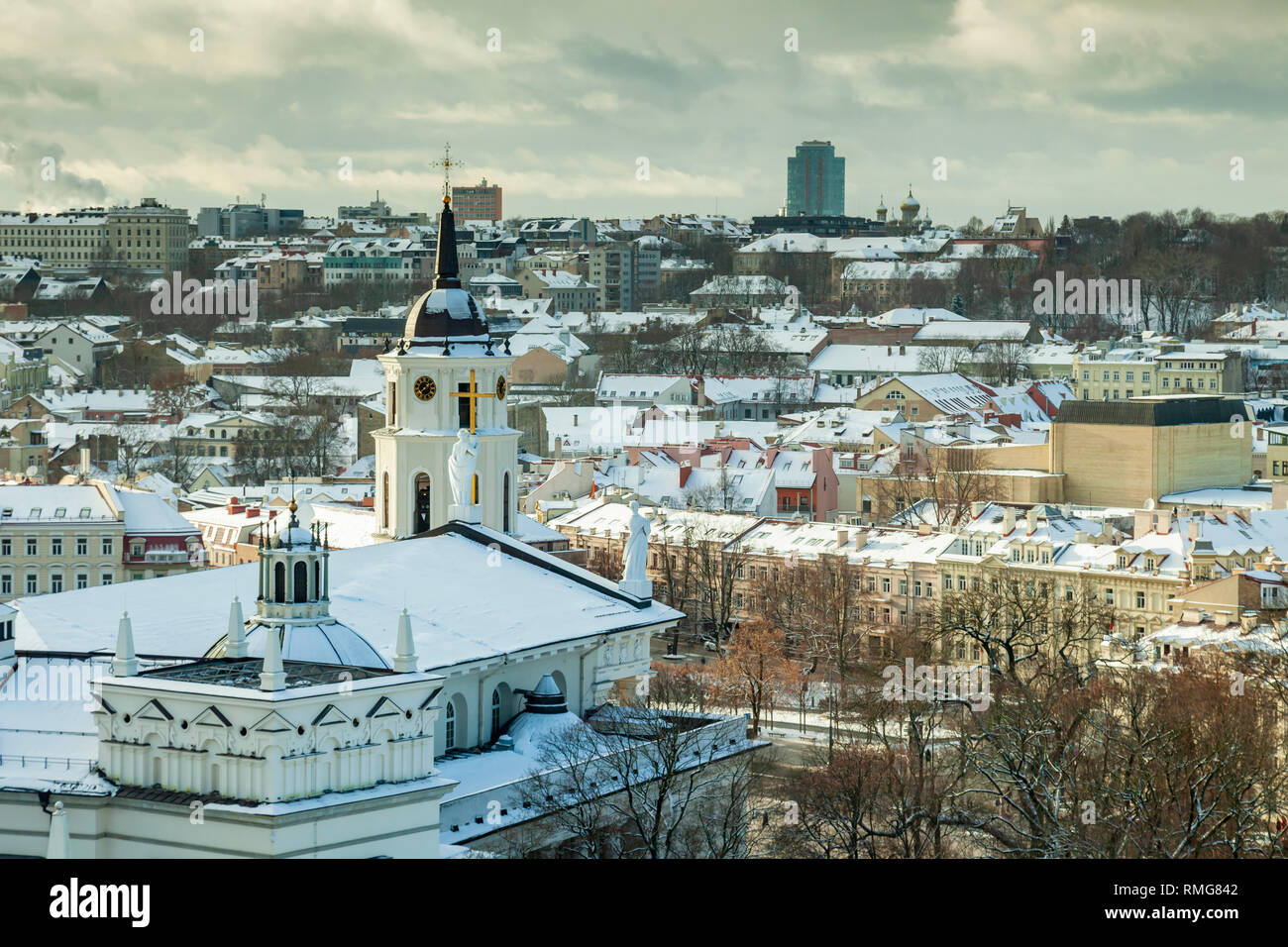 Vilnius lithuania city skyline hi-res stock photography and images - Alamy