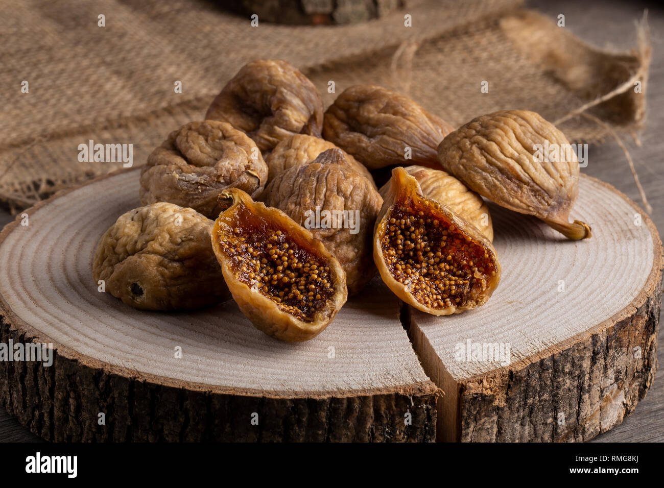 dried fig close up Stock Photo - Alamy
