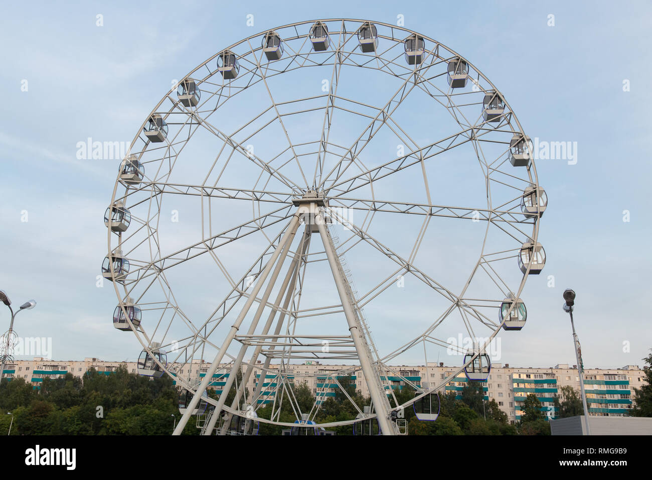 Rise building sitting hi-res stock photography and images - Alamy