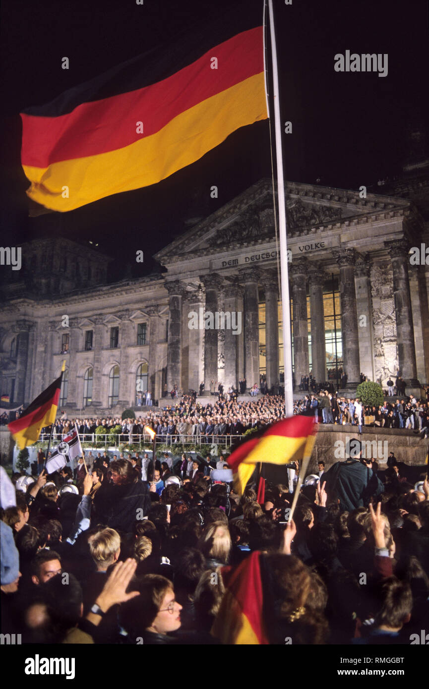 Reunification ceremony in front of the reichstag hi-res stock ...