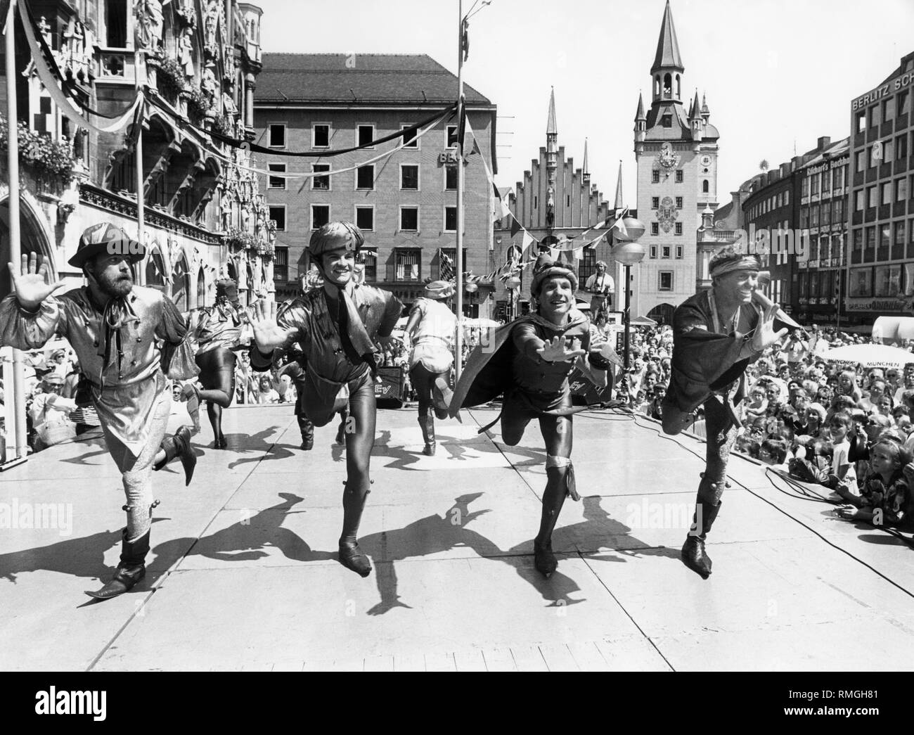 Moresca Dancers High Resolution Stock Photography and Images - Alamy