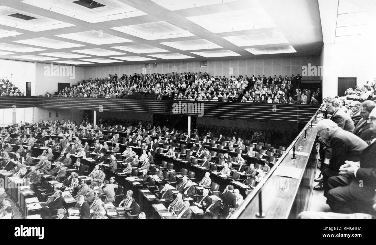 Politics politicians politics overview overview hi-res stock ...