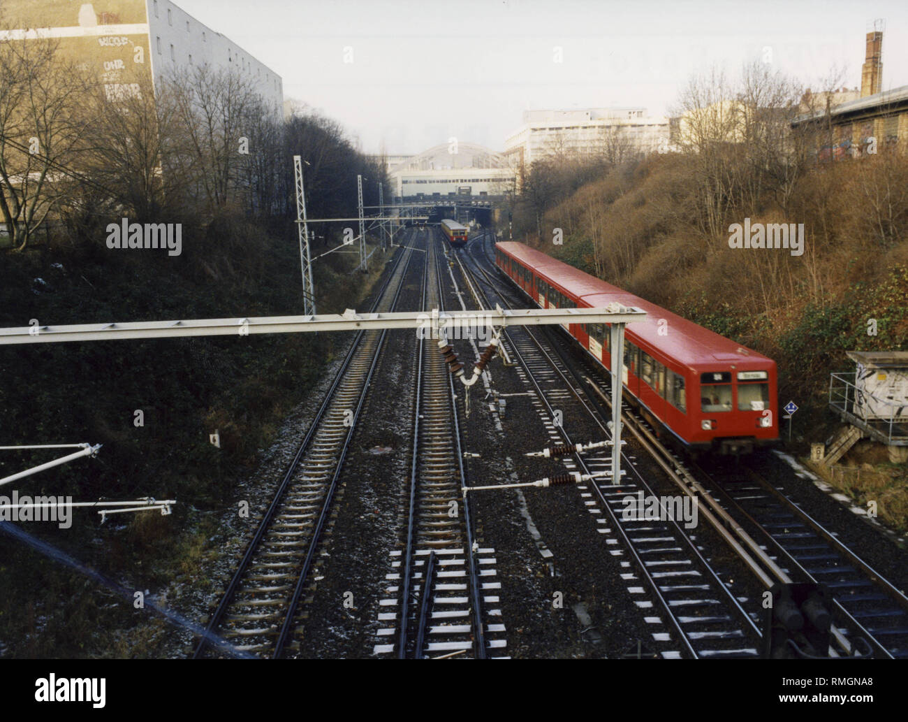 View of the city railway line just before the S-Bahn station ...