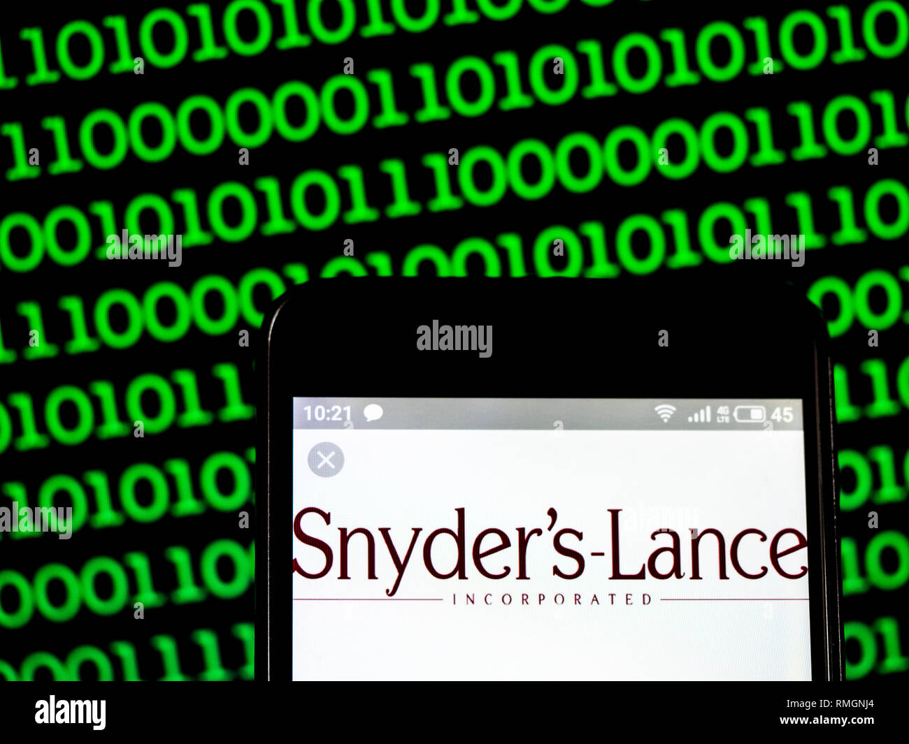 Snyder's-Lance, Inc. logo seen displayed on smart phone Stock Photo - Alamy