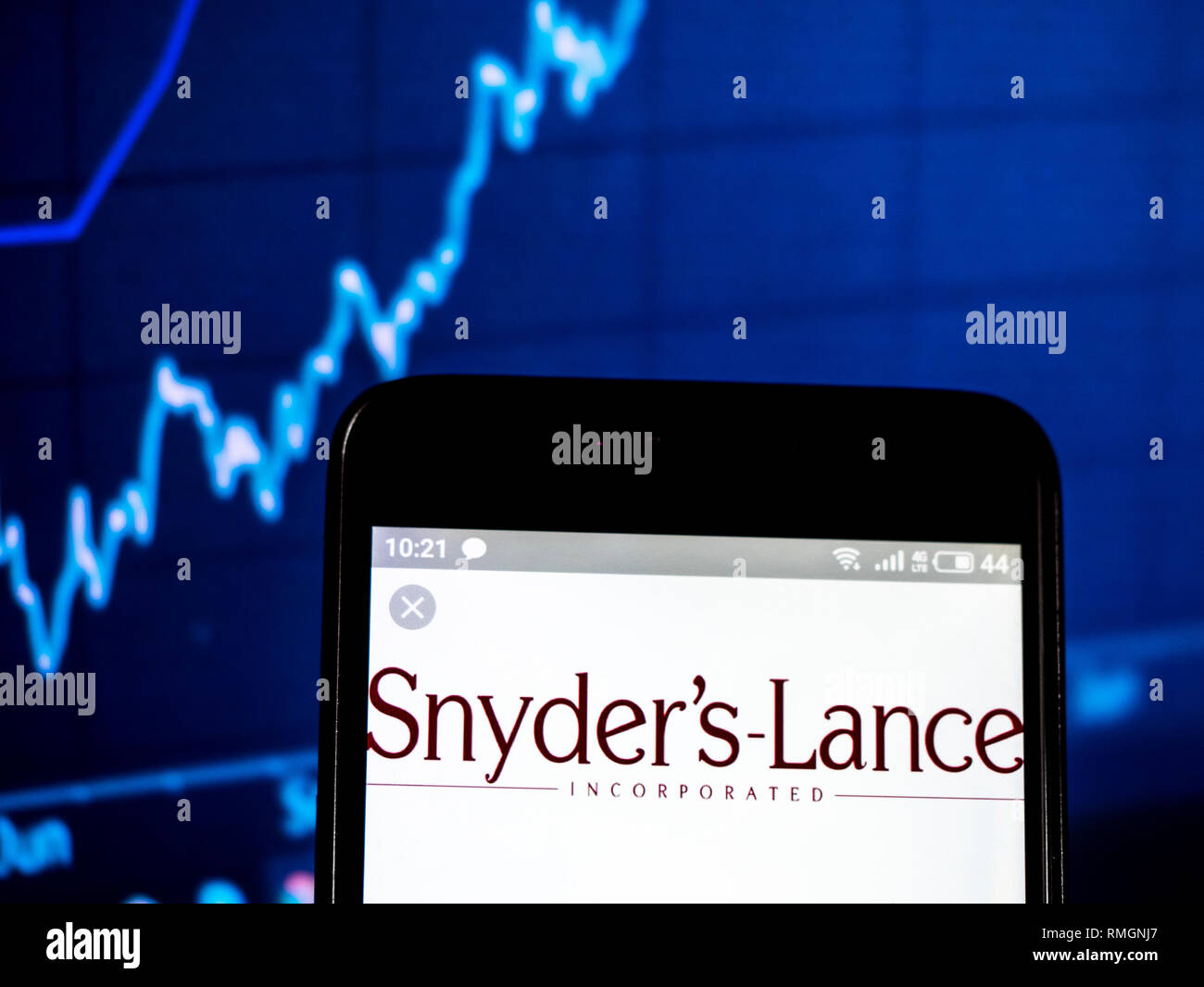Snyder's-Lance, Inc. logo seen displayed on smart phone Stock Photo - Alamy