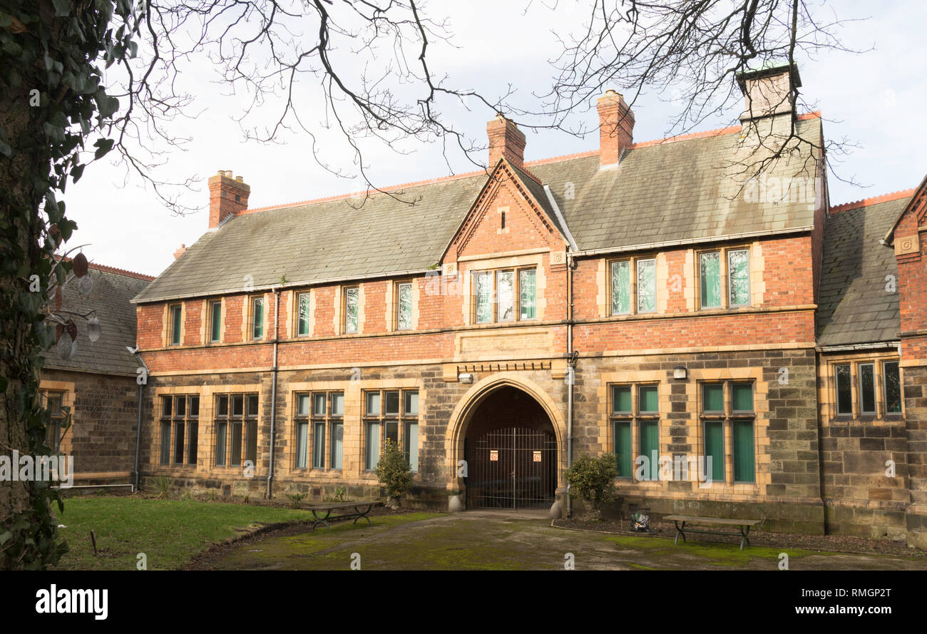 Victorian school building hi-res stock photography and images - Alamy