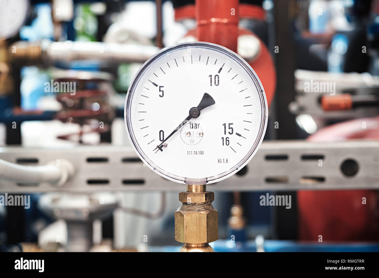 Mechanical pressure gauges. Traditional instruments for measuring ...