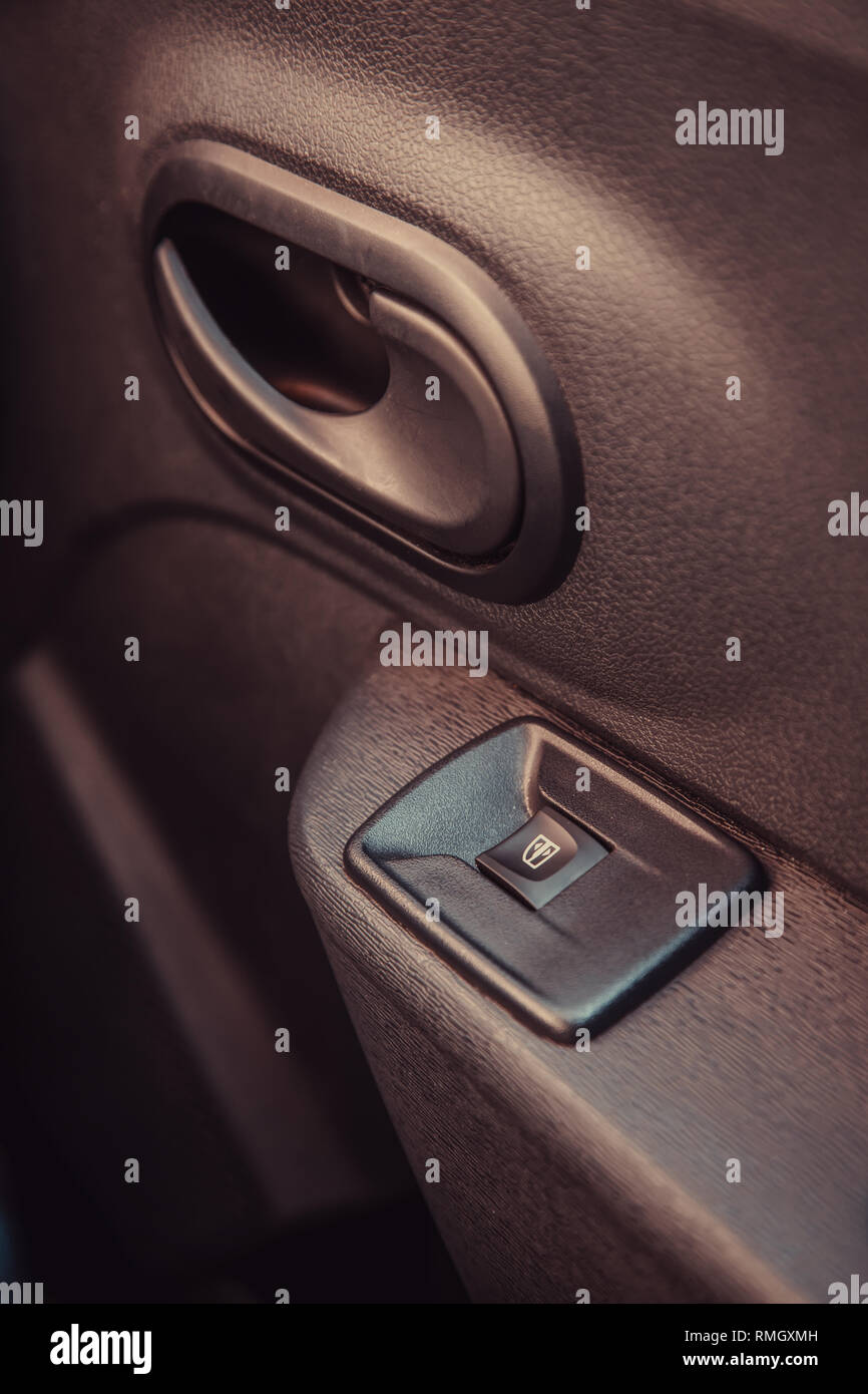 Mechanics hand in black hi-res stock photography and images - Alamy