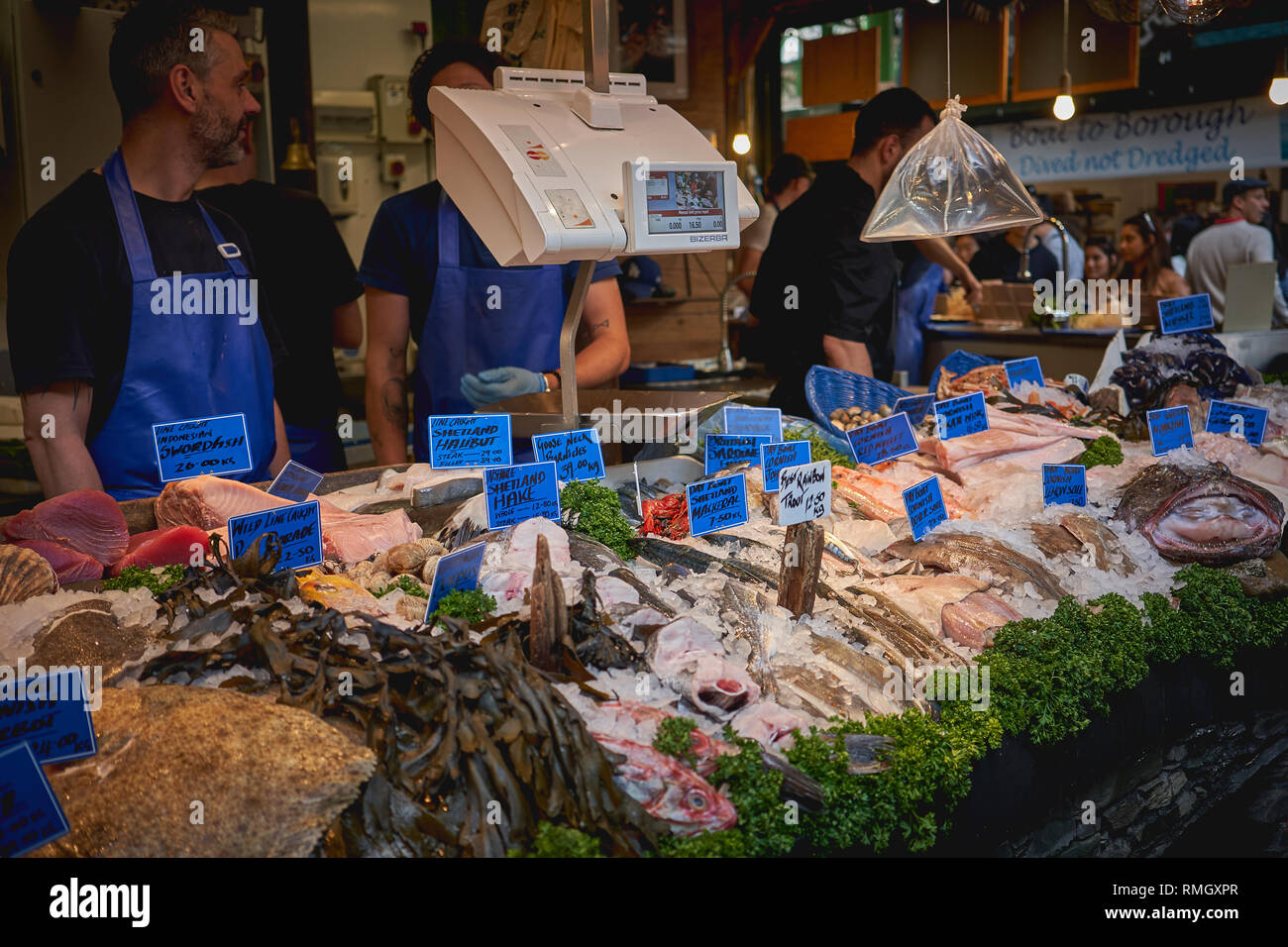 Fishmonger stall in a fresh market hi-res stock photography and images ...