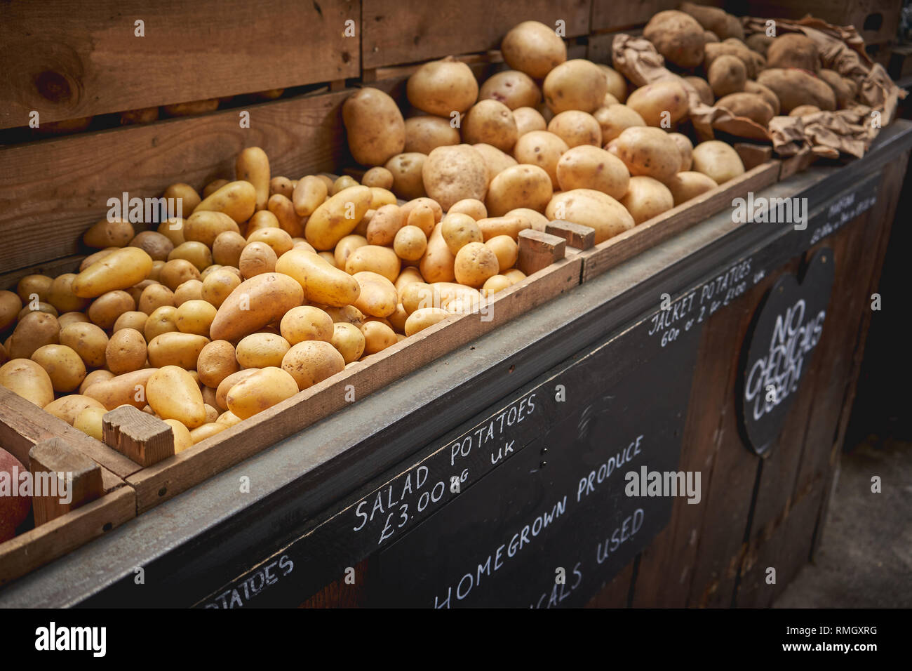 Jacket potato stall hi-res stock photography and images - Alamy