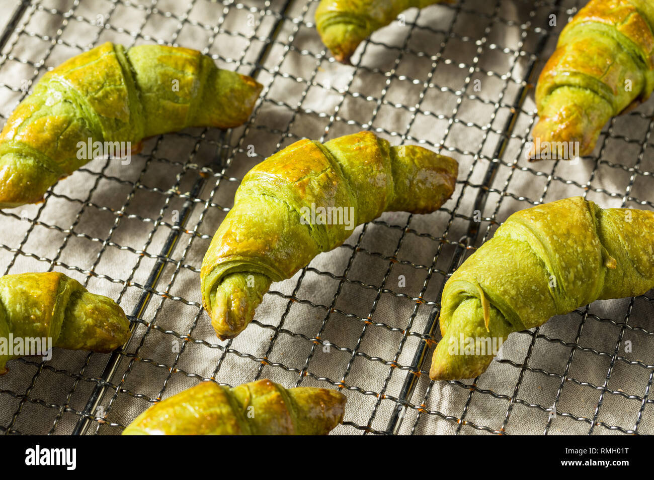 Matcha croissant hi-res stock photography and images - Alamy