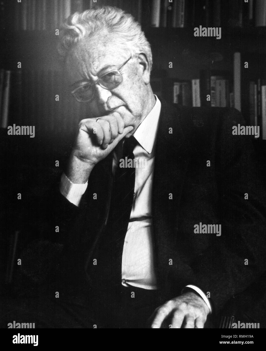 Hellmut science hi-res stock photography and images - Alamy