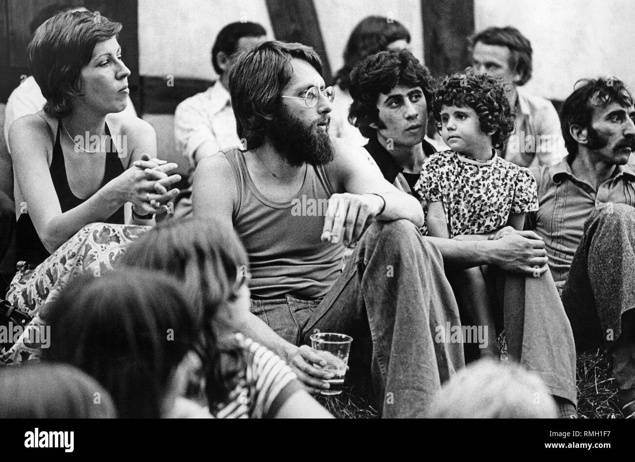 International contacts Black and White Stock Photos & Images - Alamy