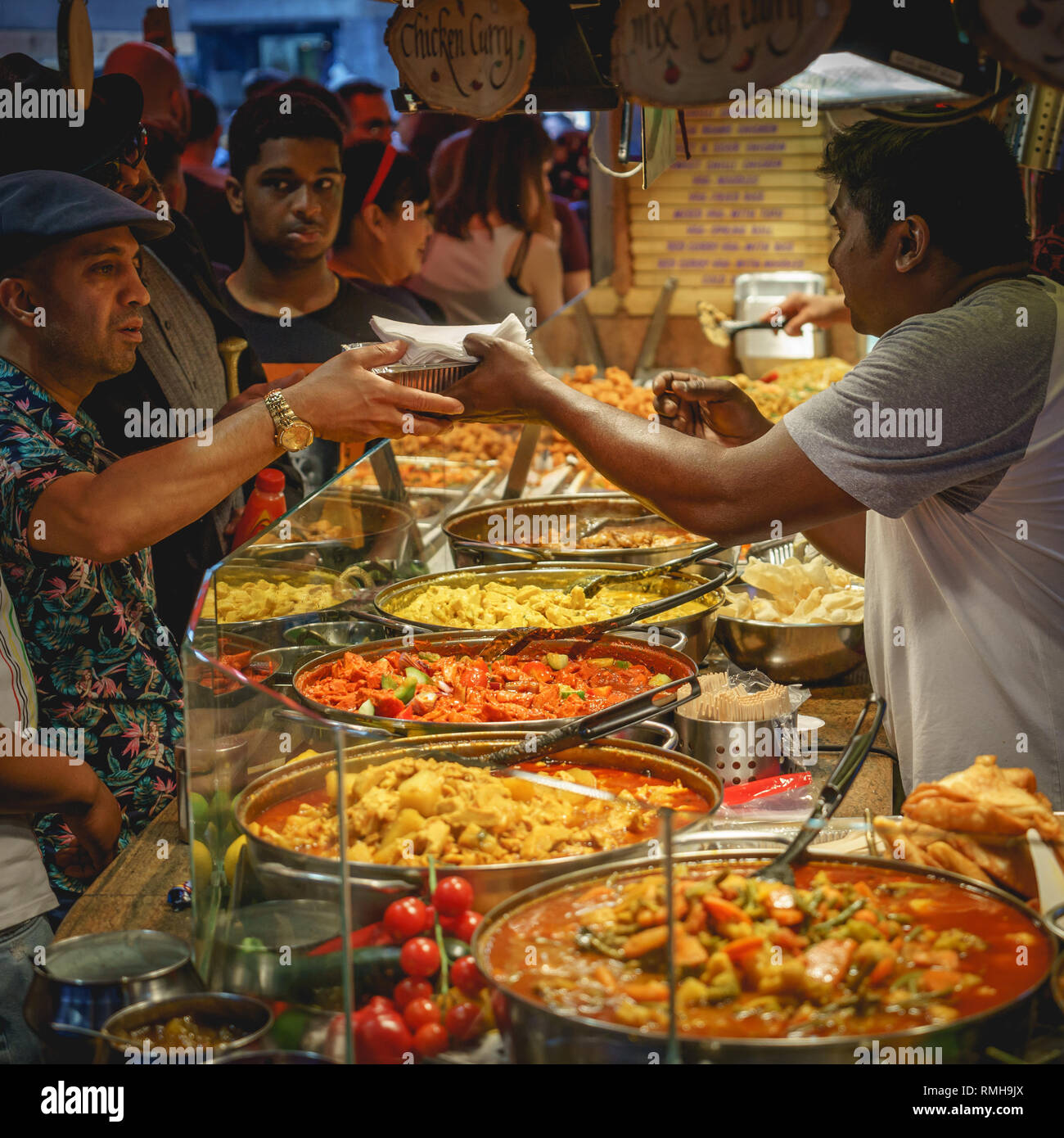 Mexican street food taco in shop hi-res stock photography and images ...
