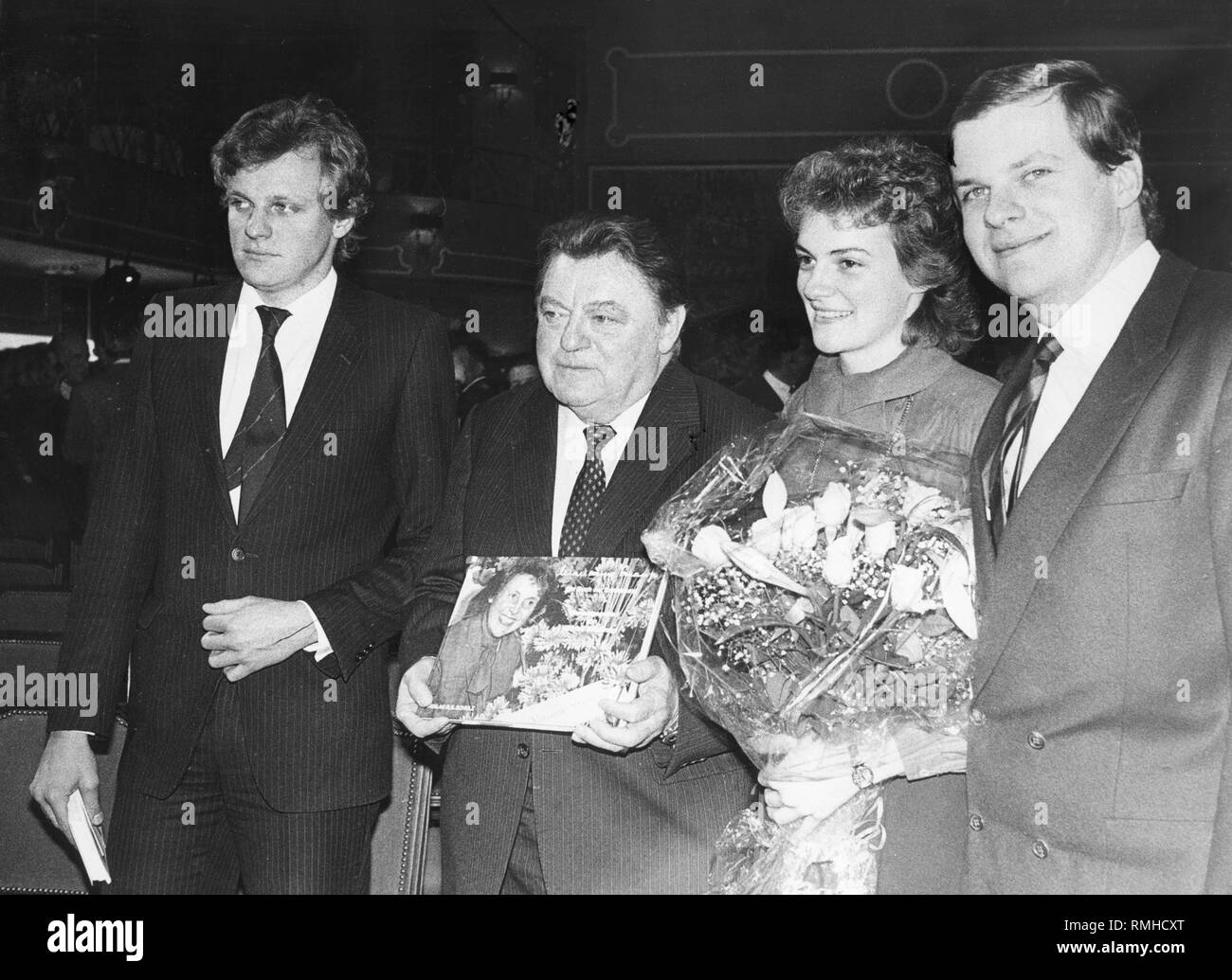 Strauss family hi-res stock photography and images - Alamy