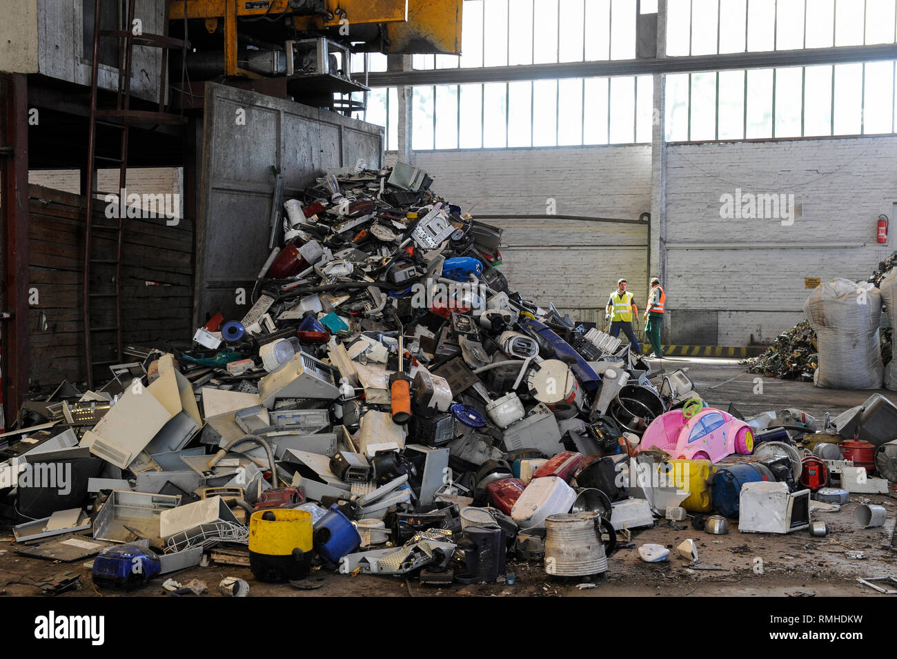 Waste separation factory hi-res stock photography and images - Alamy