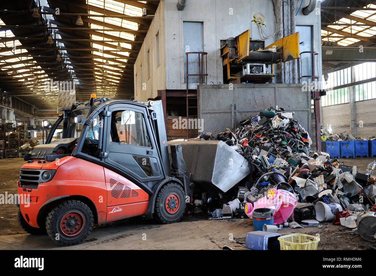 GERMANY, Hamburg, recycling of electronical scrap and old consumer ...