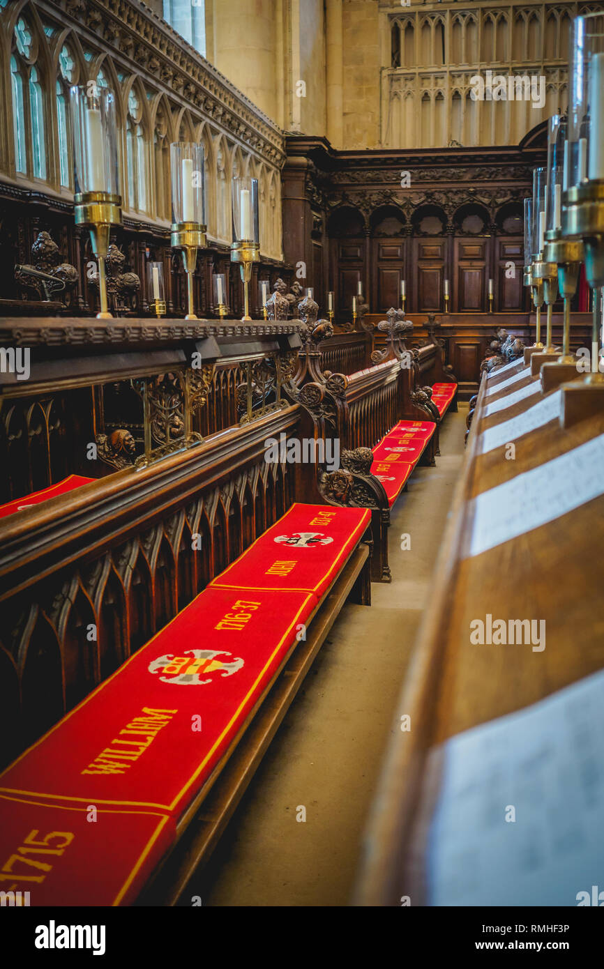 Gothic architecture ceiling dark hi-res stock photography and images ...