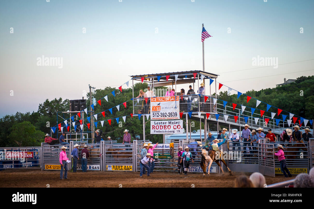Texas rodeo bareback riding event Stock Photo - Alamy