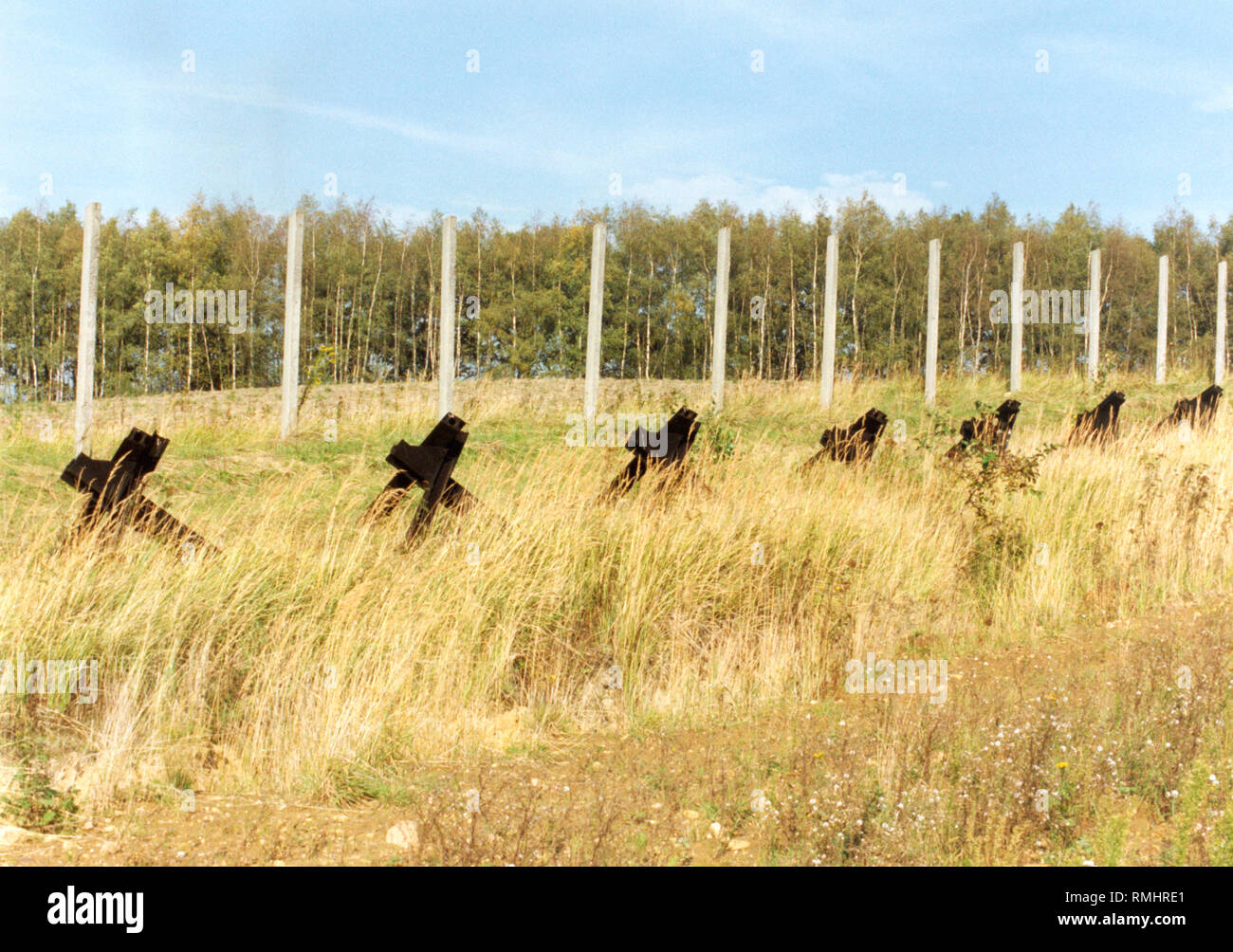 Tank barriers hi-res stock photography and images - Alamy