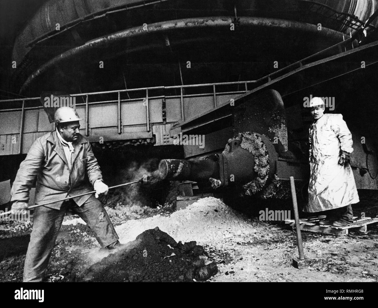 Furnace tap hole Black and White Stock Photos & Images - Alamy