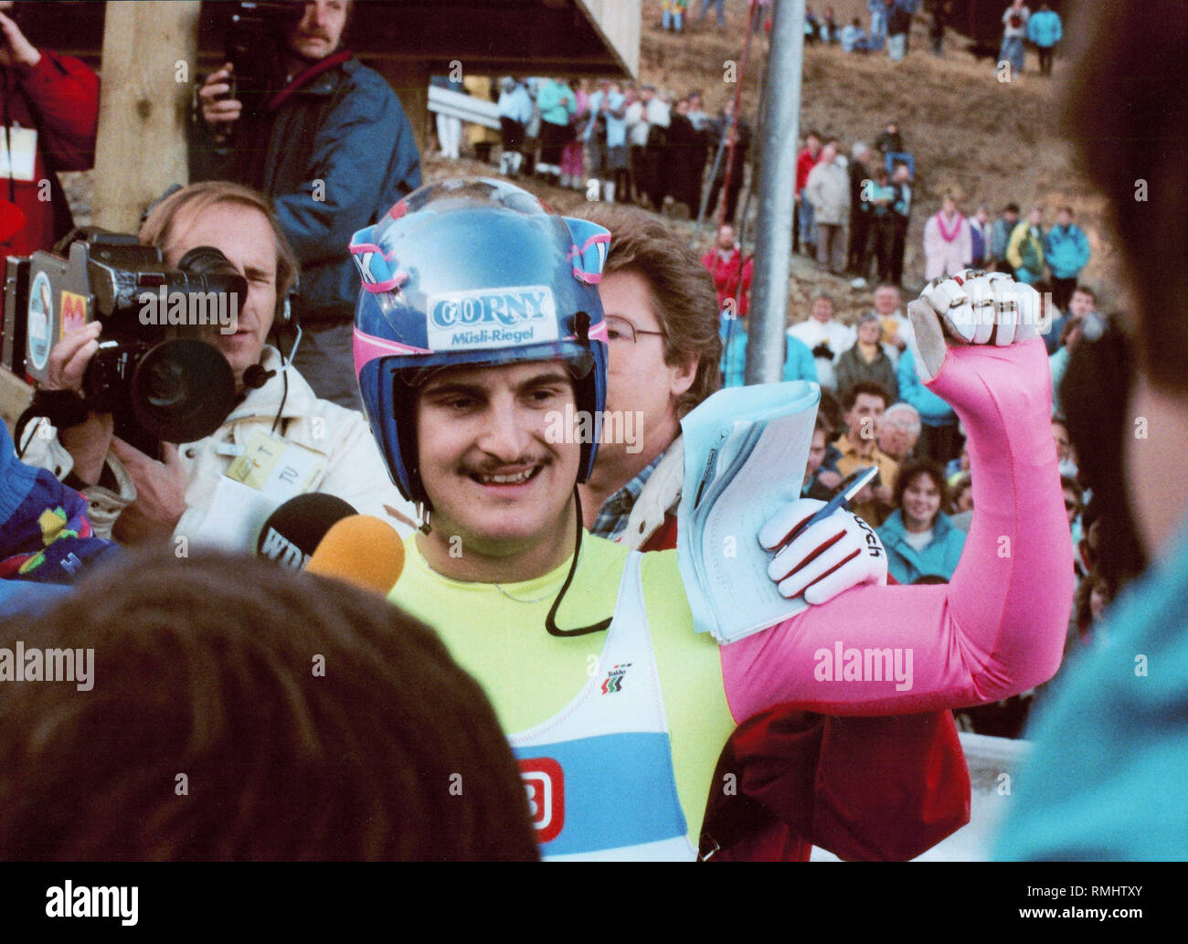 Cheers bar 1989 hi-res stock photography and images - Alamy