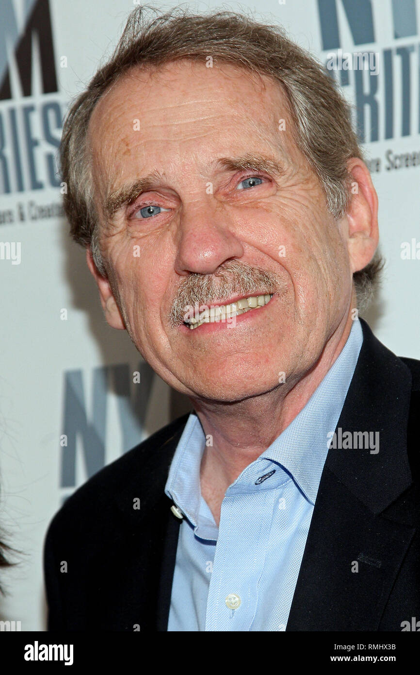 Nfcs host rolling stone film critic hi-res stock photography and images ...