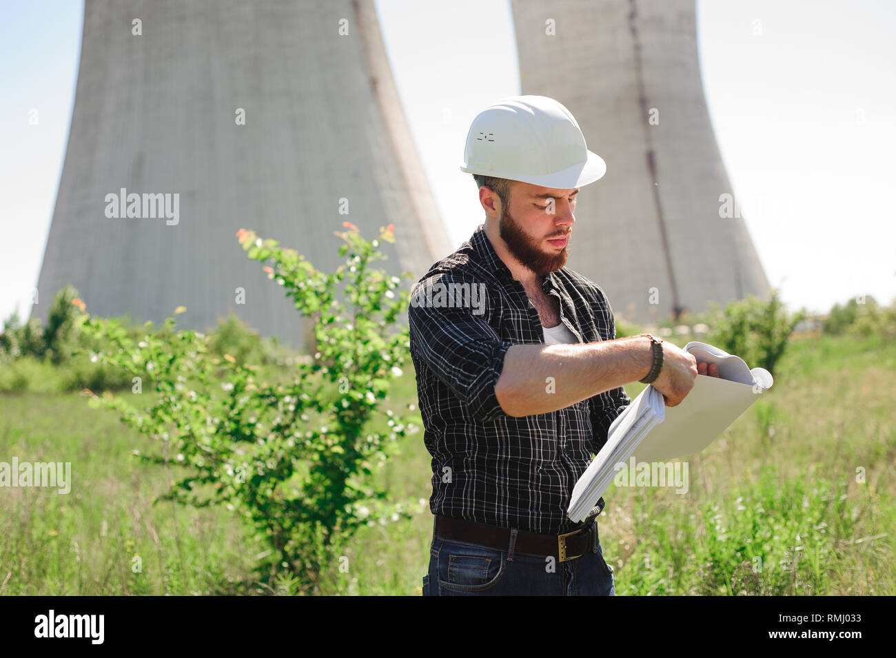 Portrait of an architect builder, serious civil engineer working Stock ...