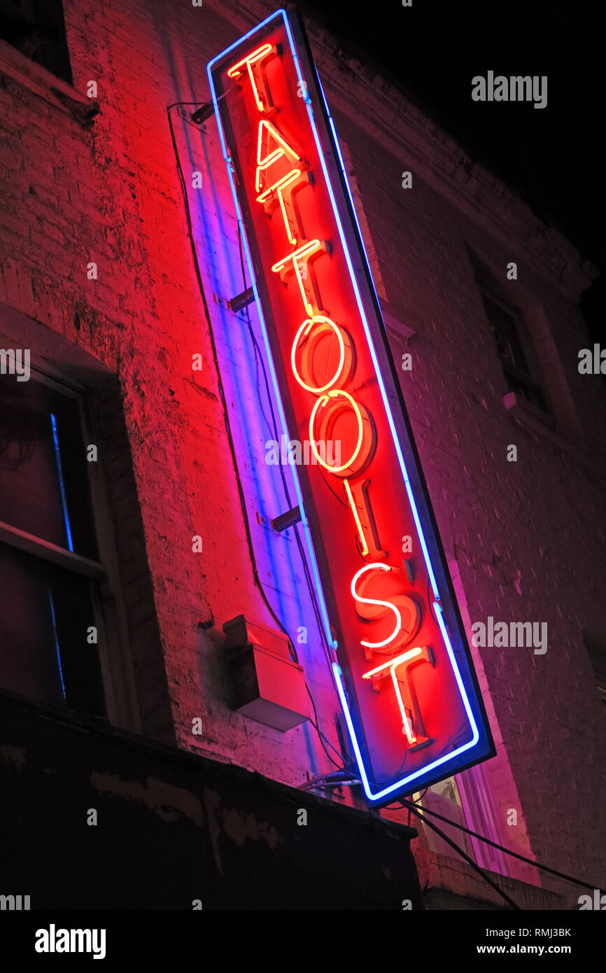 Soho back street tattooist hi-res stock photography and images - Alamy